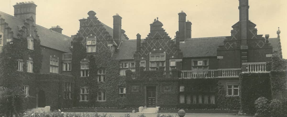 History | The Warren